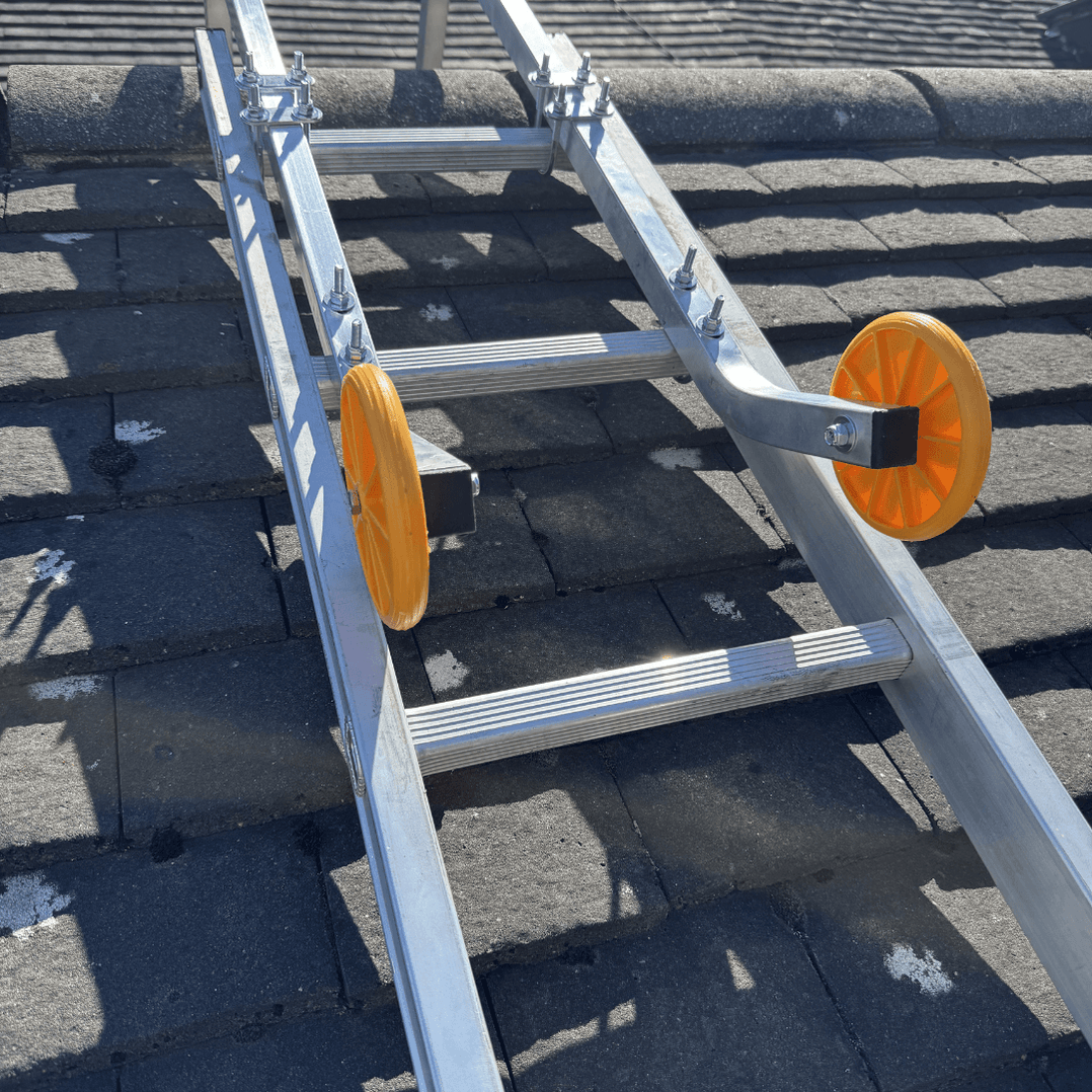 Industrial Roof Hook with Stability Bar — Heavy Duty Aluminium Ladder ...