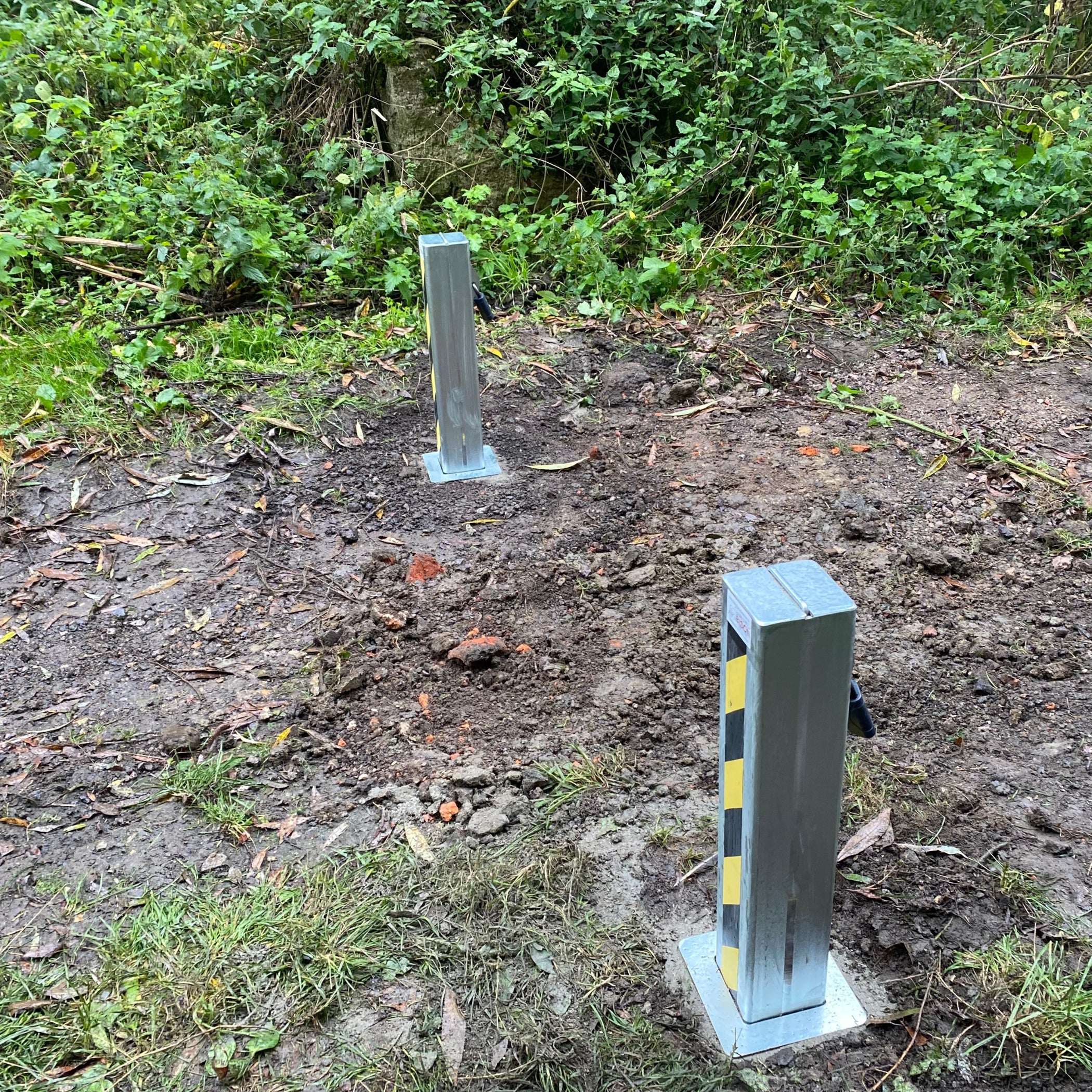 Telescopic 100 Driveway Security Post with Padlock — Bison Products